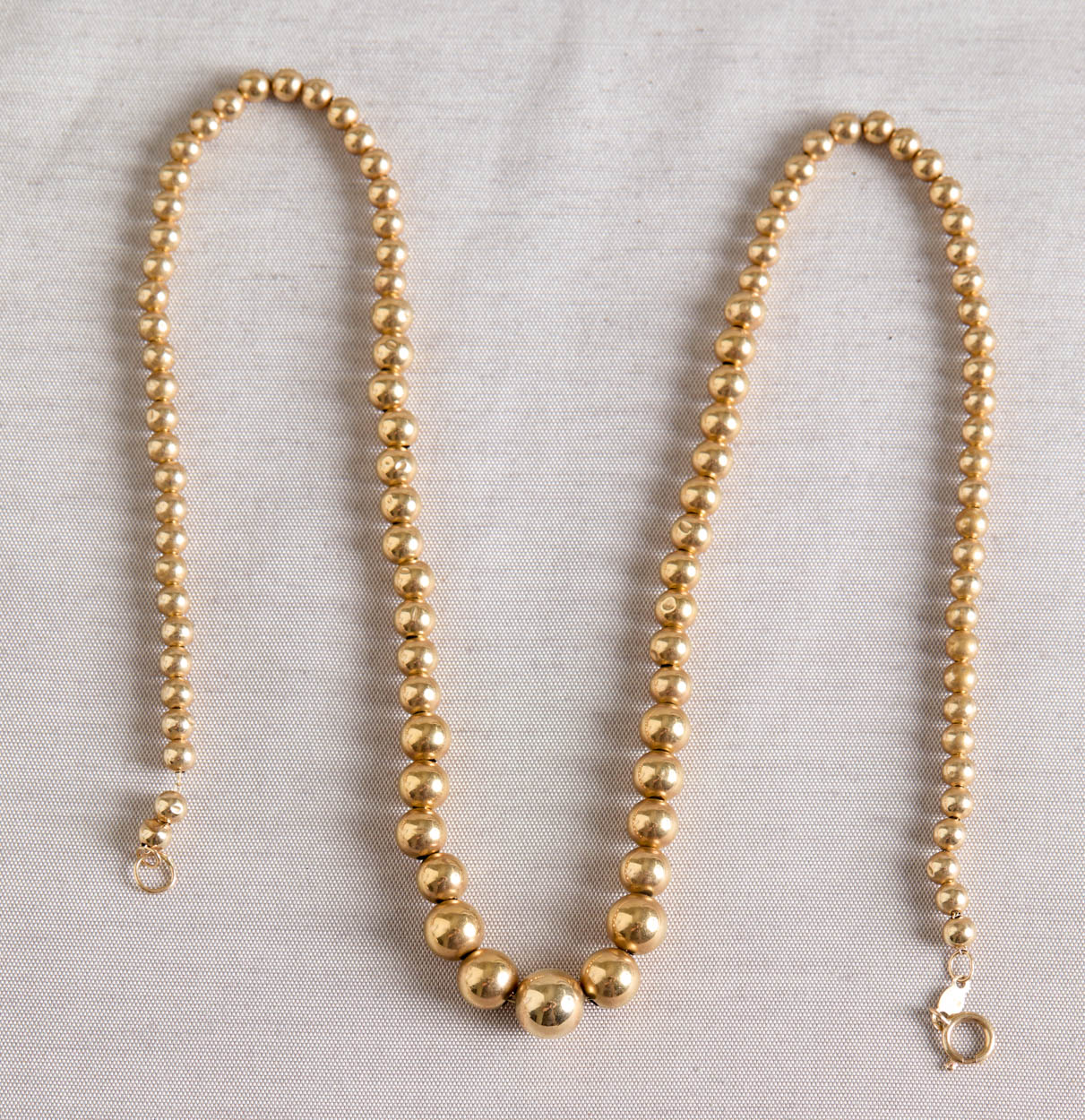 Vintage 14K Gold Graduated Bead Necklace