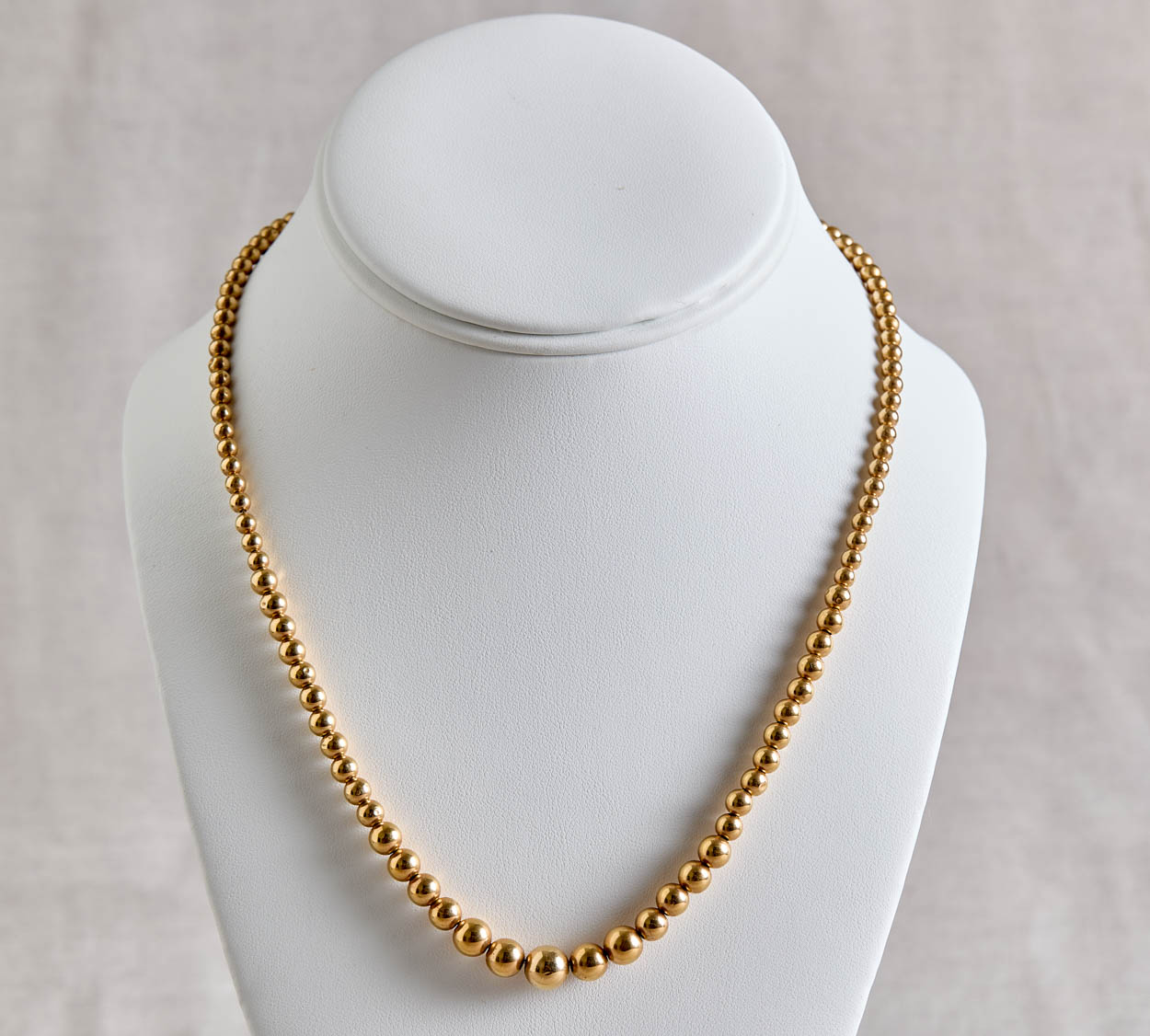 Vintage 14K Gold Graduated Bead Necklace
